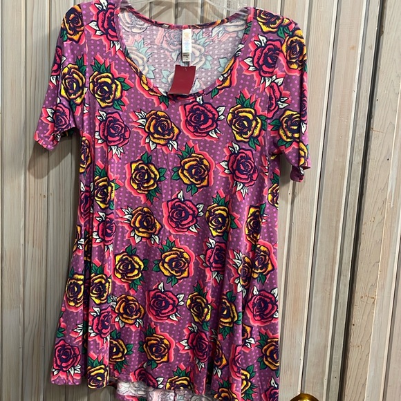 LuLaRoe | Tops | Lularoe Perfect Tee | Poshmark